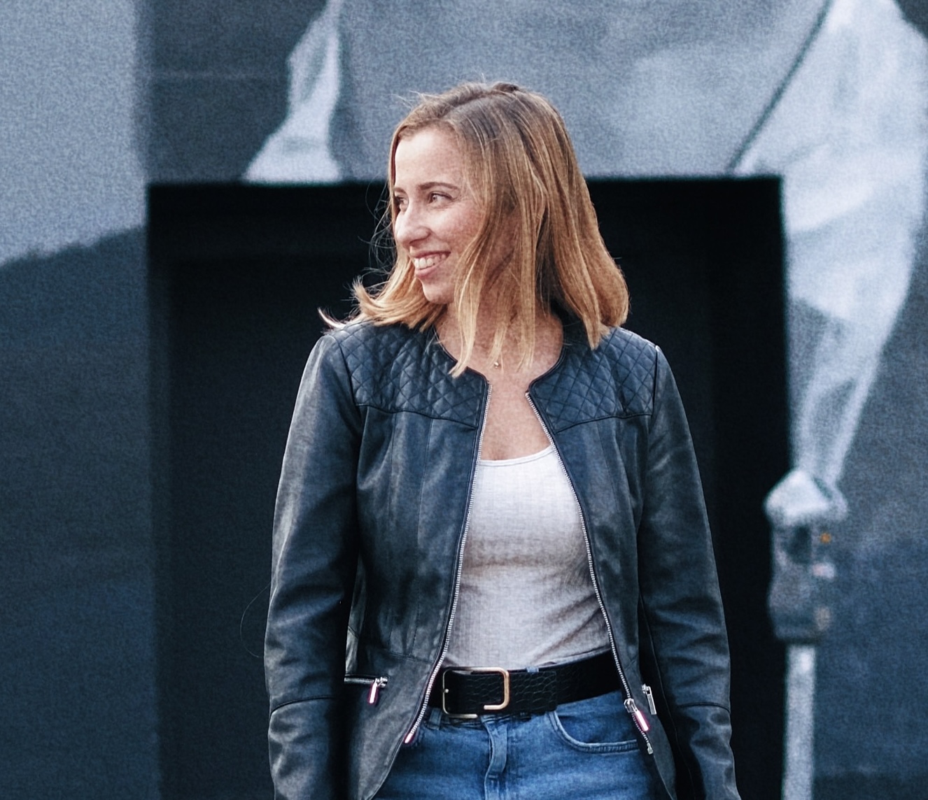 Elena Stern, Autor auf Maximum Cinema|
